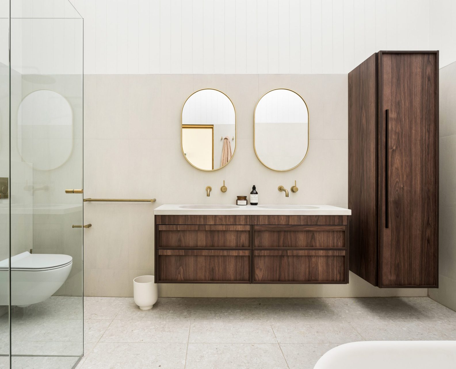 Mid-Century Masterpiece in Blue Ribbon Setting - Monopole - Real estate ...
